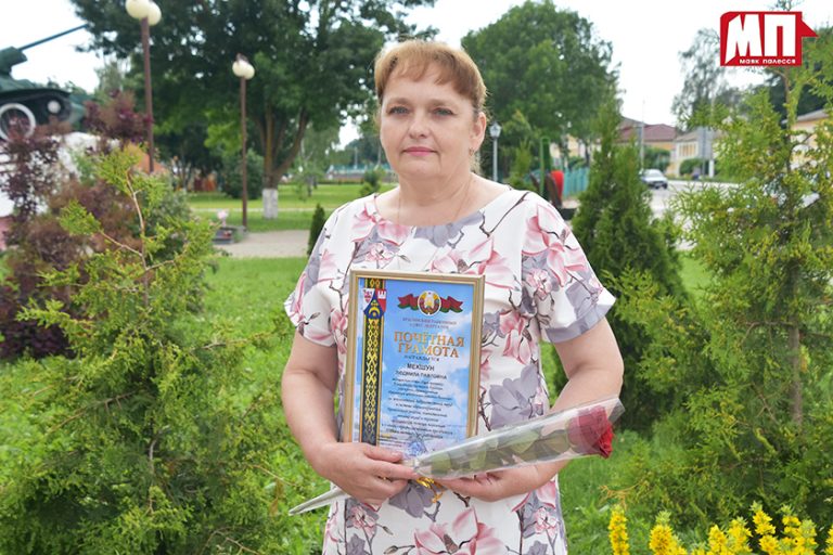 Больш за трыццаць гадоў дапамагае людзям быць здаровымі медсястра ...